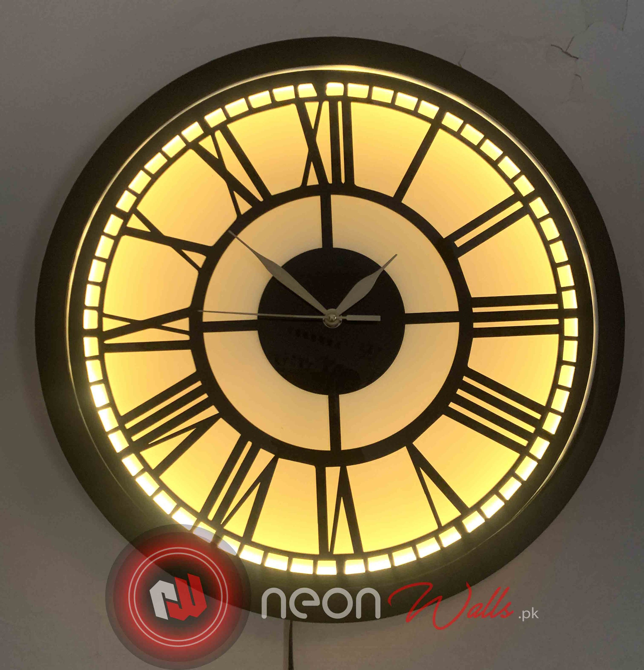 Premium Roman Vintage Neon Clock – Neon Walls